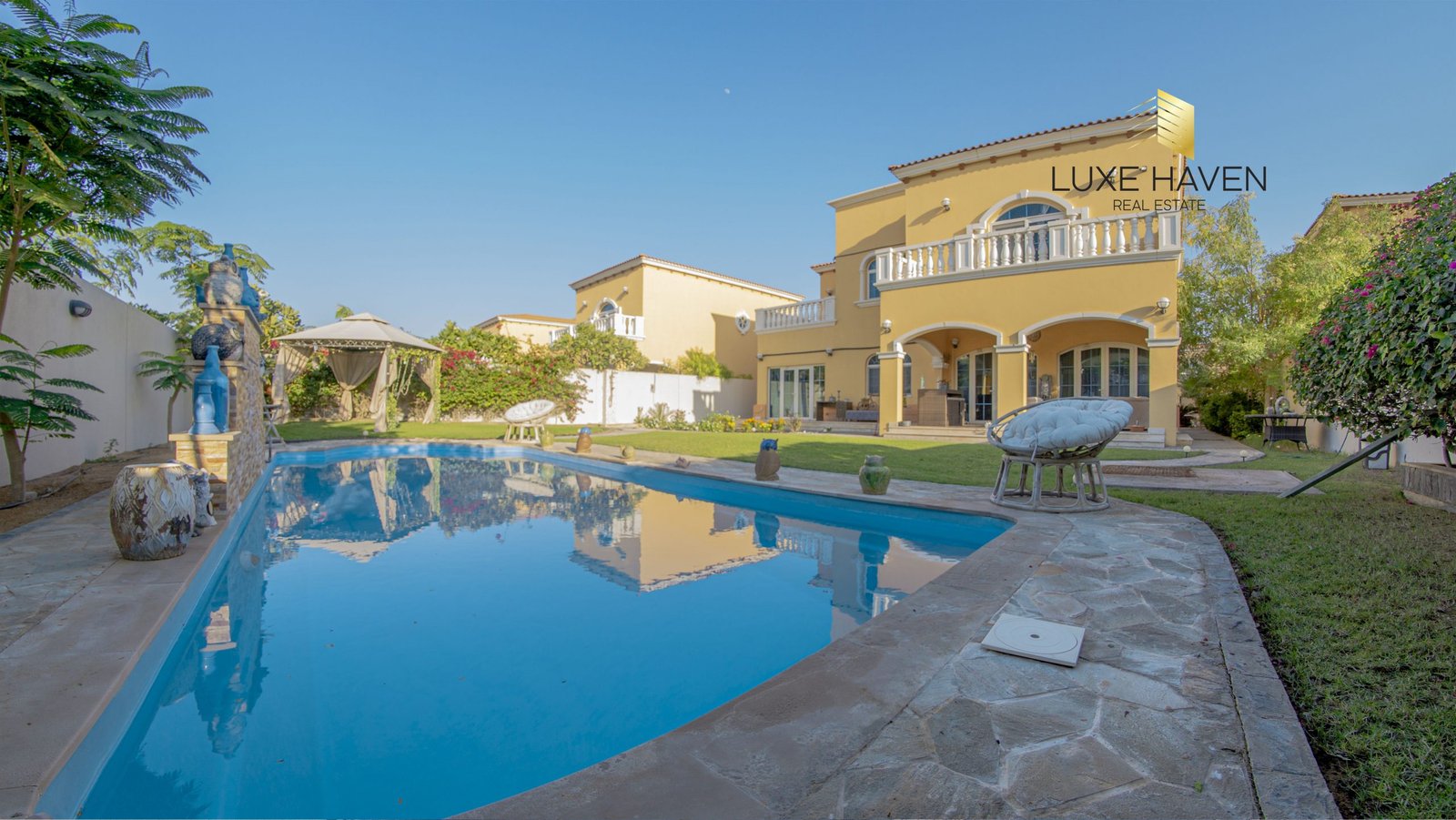 Luxe Haven – Real Estate